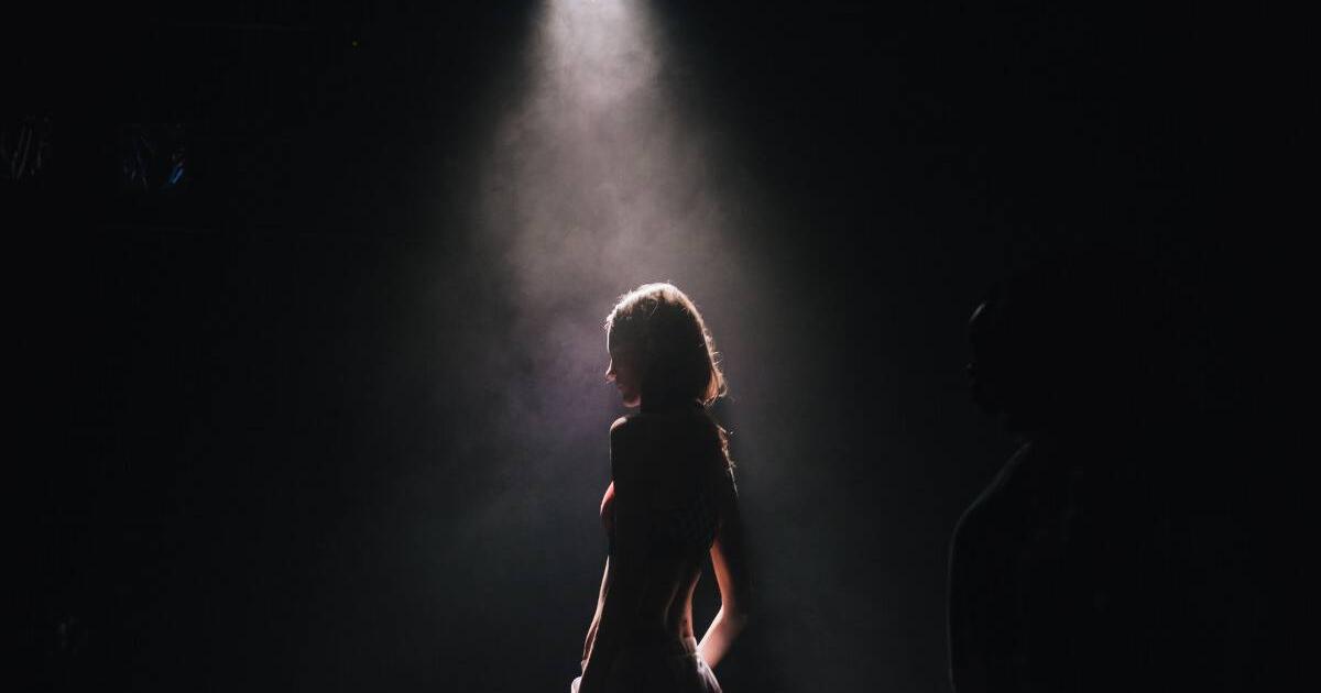 10 Signs You've Entered Your Dark Feminine Era